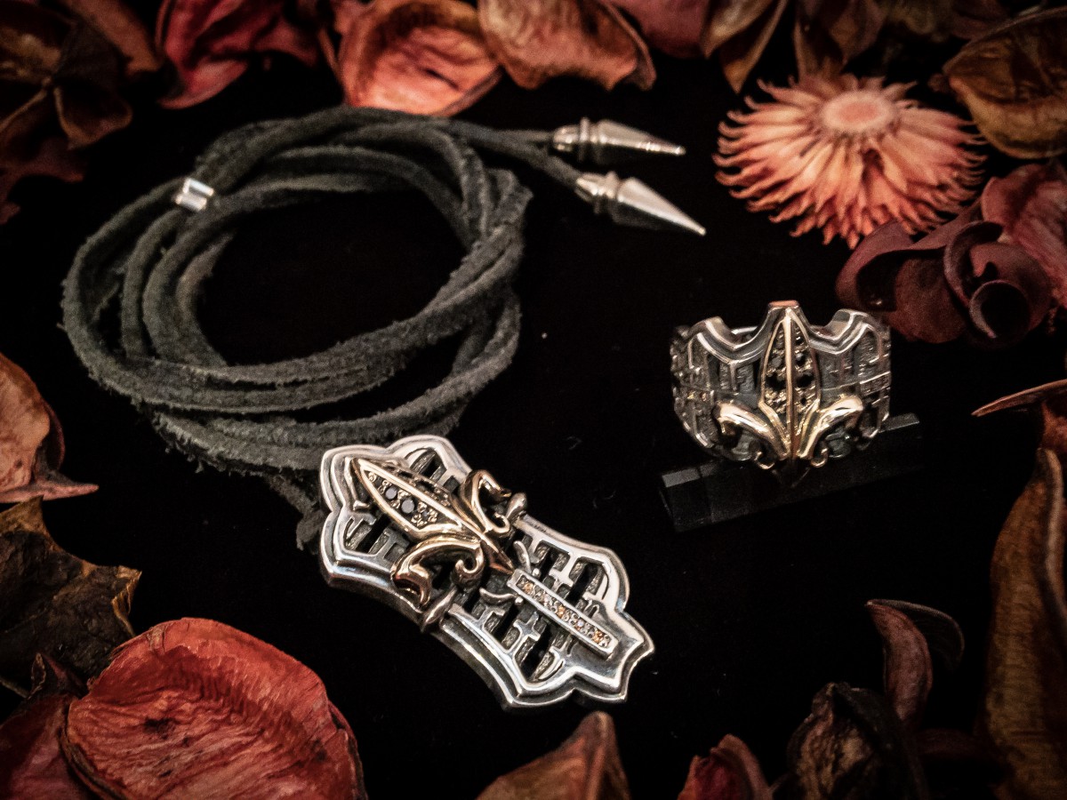 CARMILLA DESIGN LINE | 株式会社 ベノムグロウ